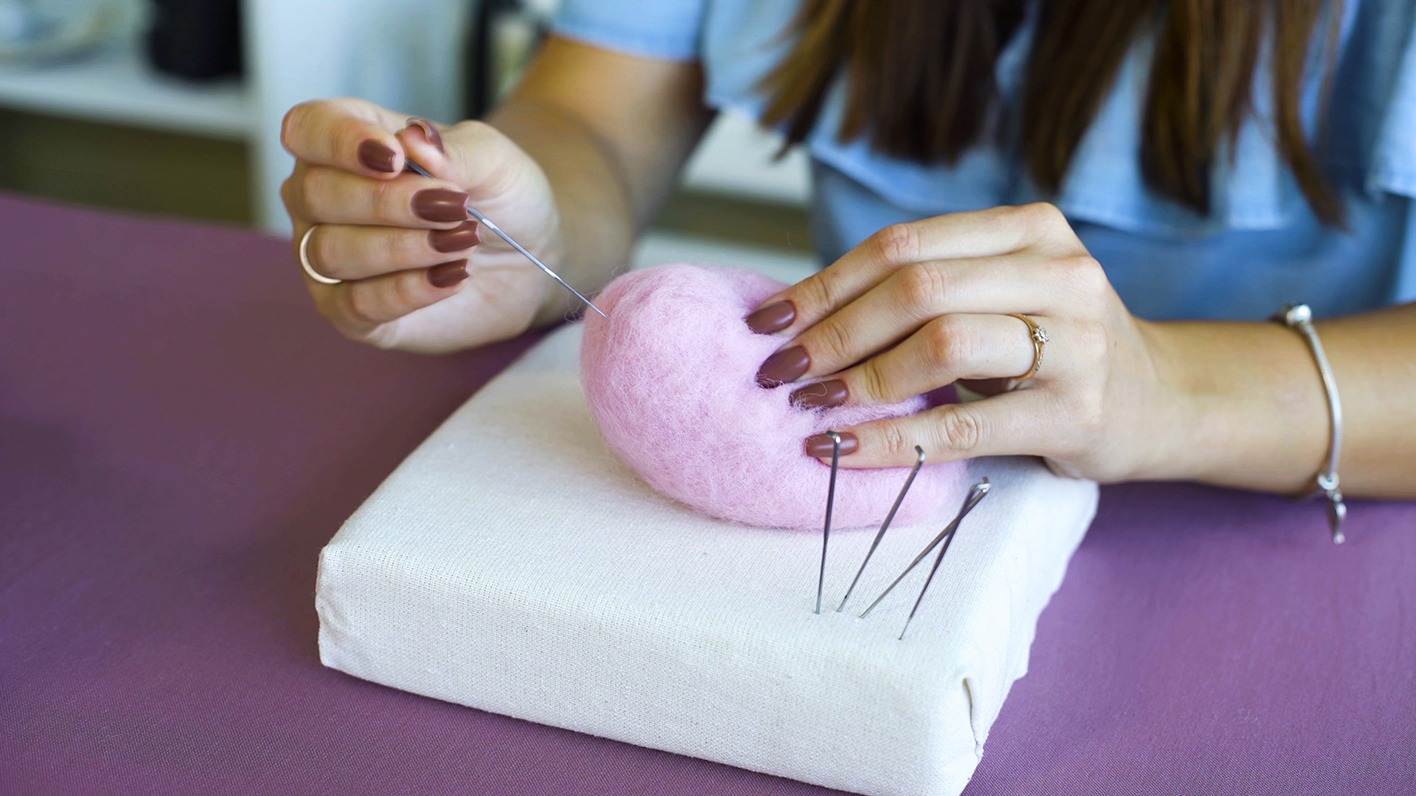 Spinning and Dyeing Wool Workshop - Nevada Museum of Art